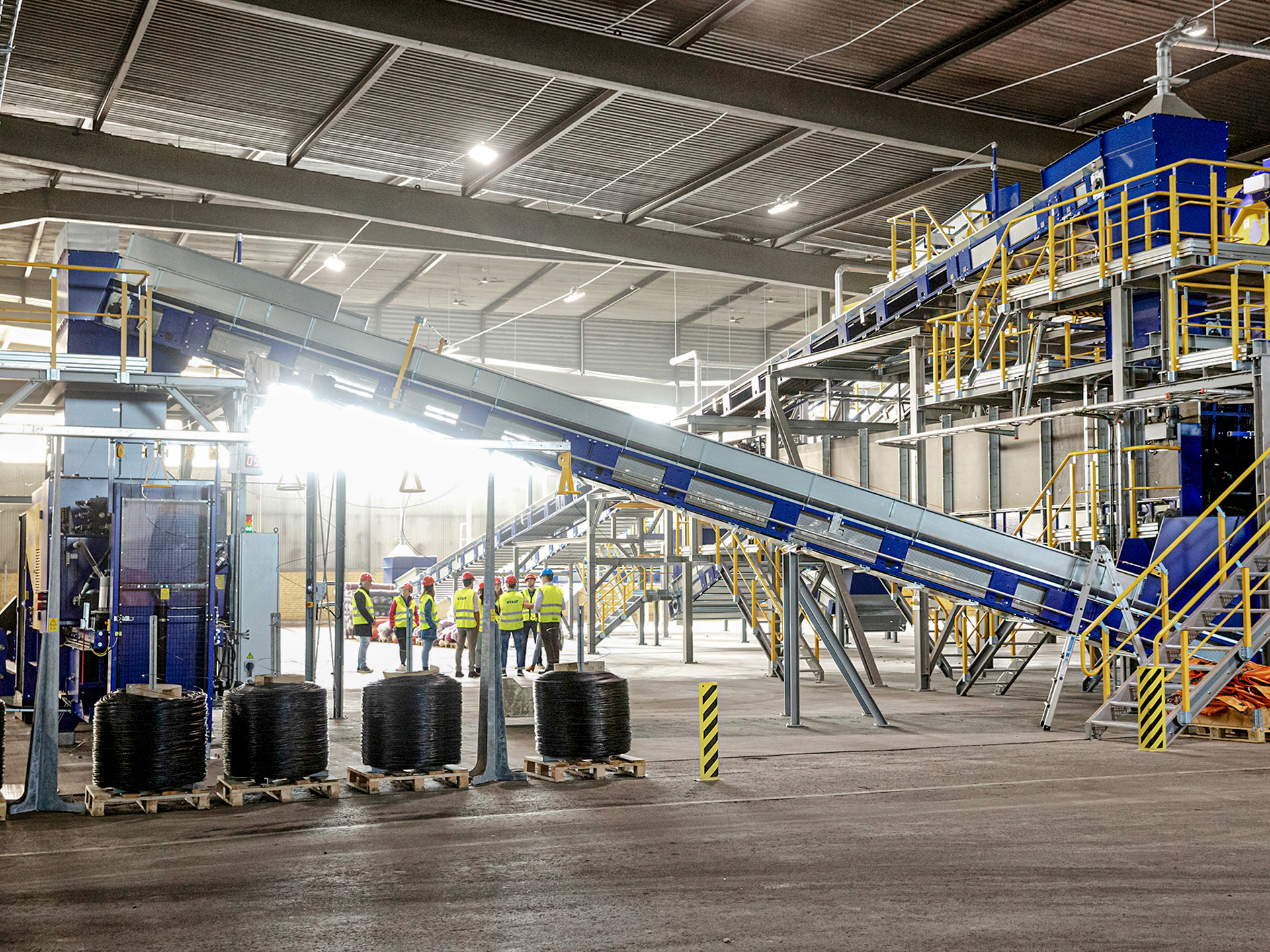 Textiles Recycling: The Sorting Challenge - Modern Plastics Turkey